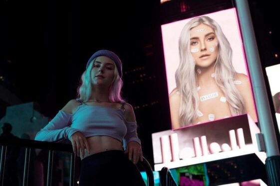 Eva Elfie Biography, Age, Height, Boyfriend, and Net Worth 2024 – Net ...